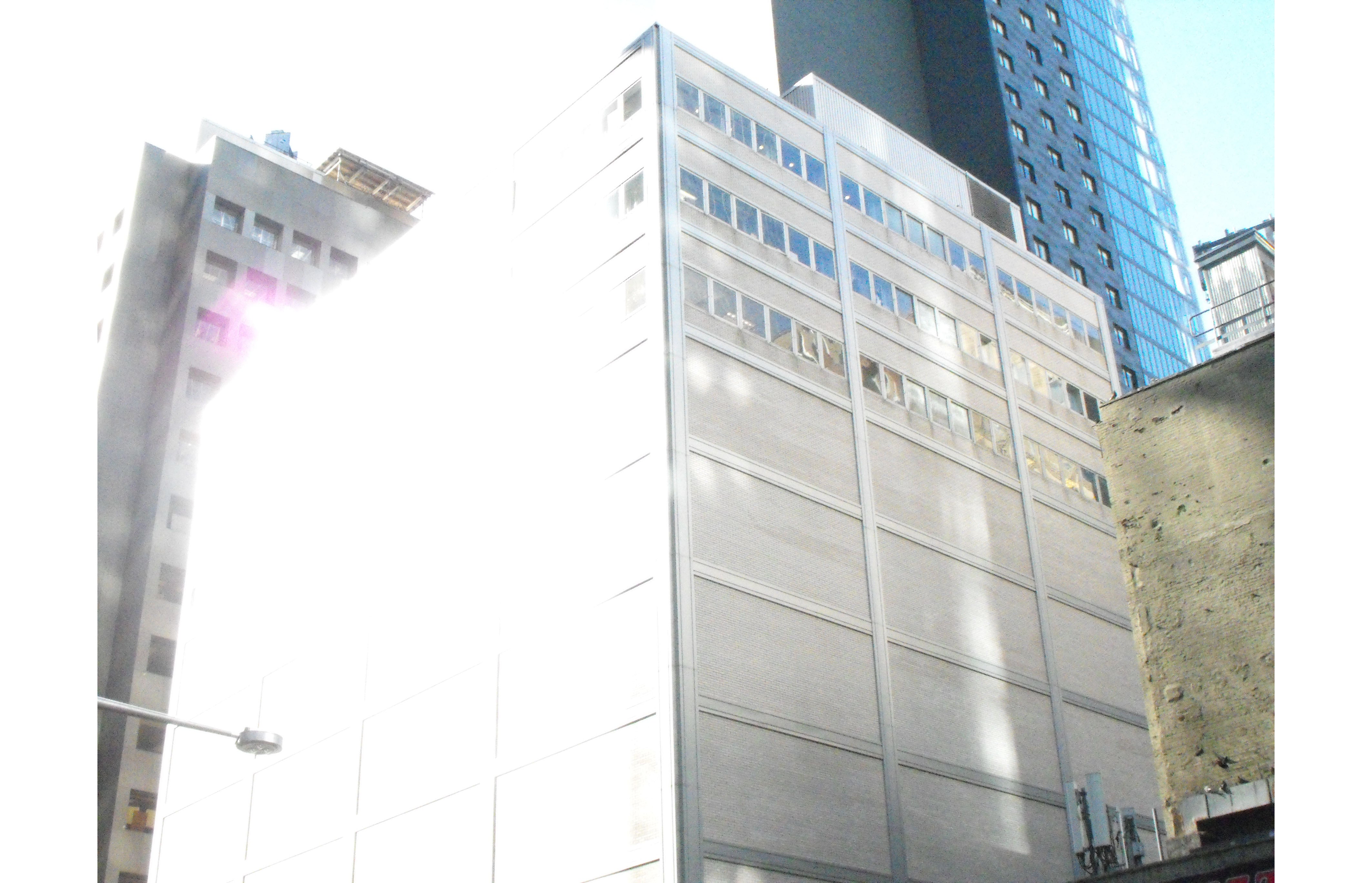 Radio Relic Earrings – Hugo Cahill